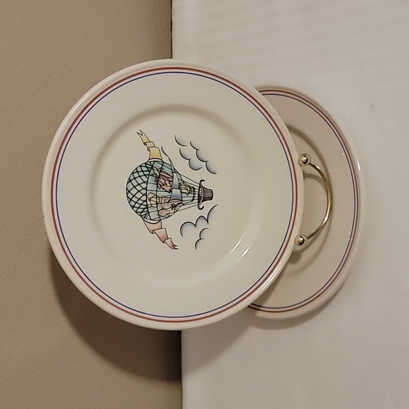 Disney | Dining | Set Of Two Classic Buffalo Disney Hot Air Balloons ...